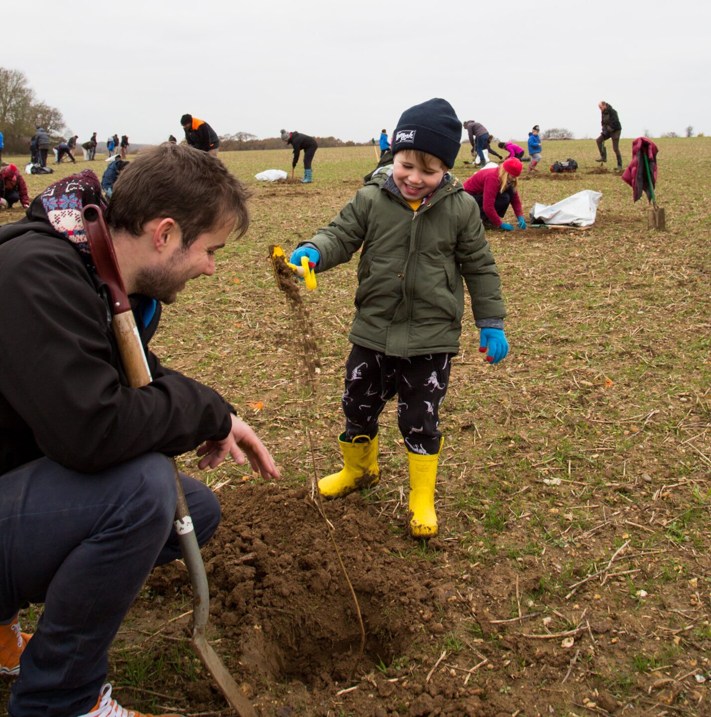 Free Trees for UK Schools and Communities - National Biodiversity Network